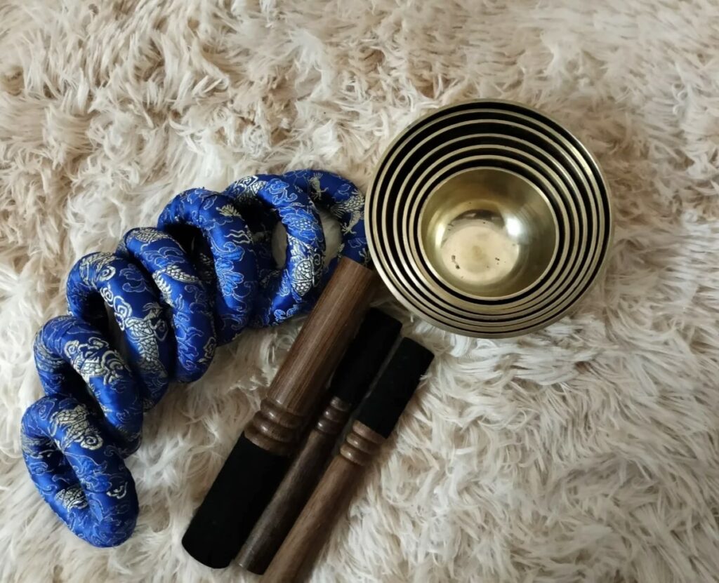 Why we should use singing bowls? | Siddhant Trade International